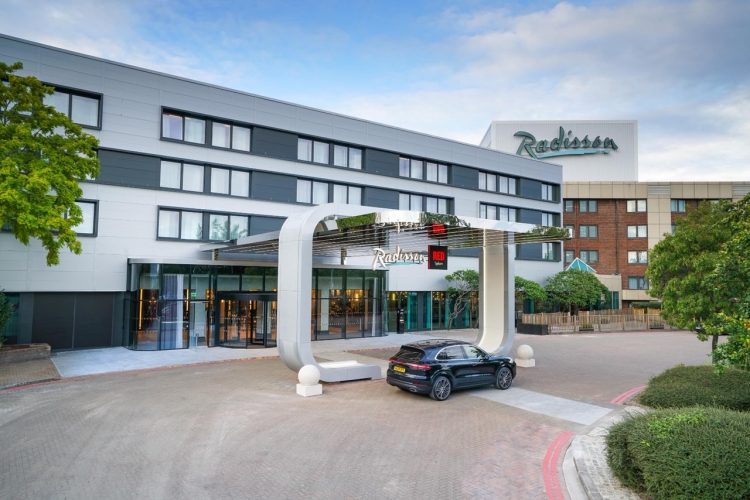 New Canopy at Radisson RED Hotel London, Heathrow